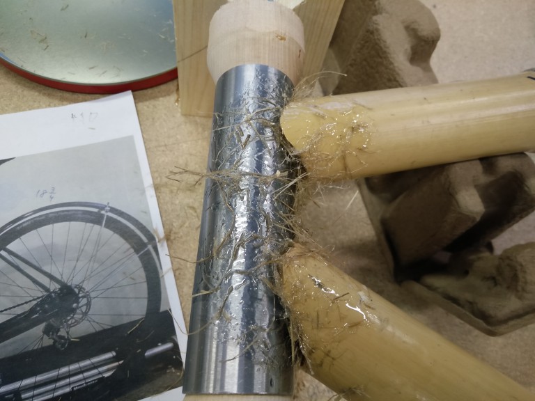 Bamboo Bike – Wrapping with Hemp Fiber and Epoxy – J. Spence – Science