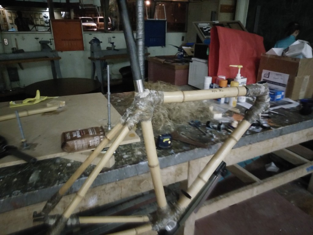 Bamboo Bike – Wrapping with Hemp Fiber and Epoxy – J. Spence – Science